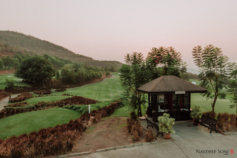 Romantic Pre Wedding Shoot At Oxford Golf Club Pune (October 2025)