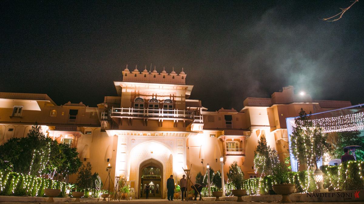 Cross Cultural Yet Traditional Indian Wedding At Chomu Palace Jaipur