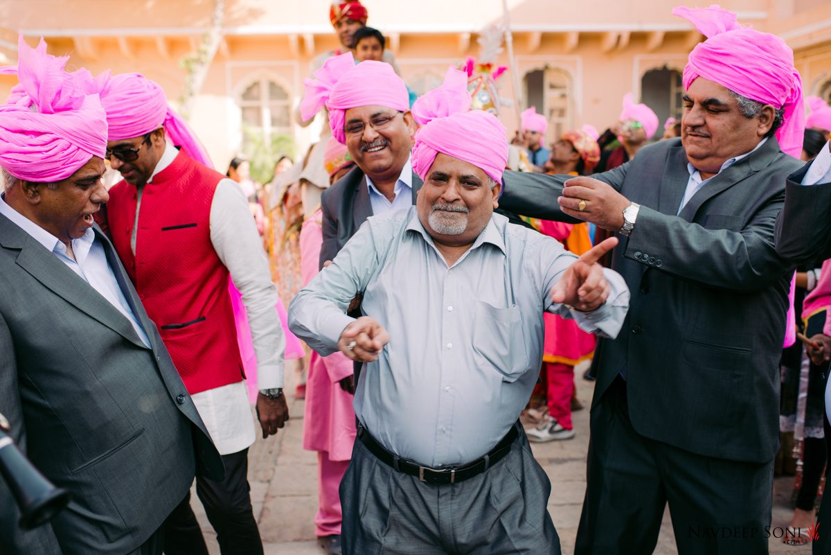 Cross Cultural Yet Traditional Indian Wedding At Chomu Palace Jaipur