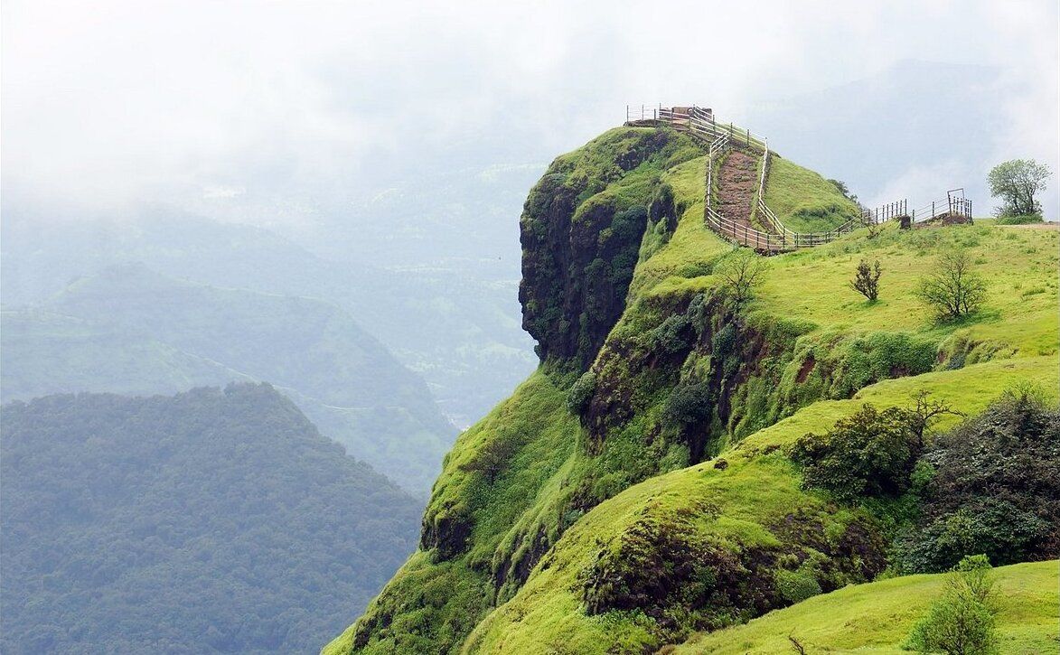 10 Pre-Wedding Locations in Satara (November 2024)